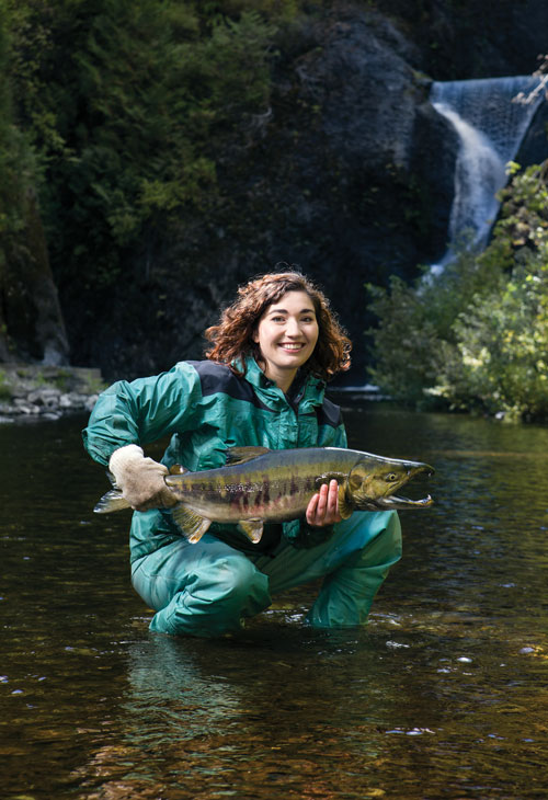 Marine Biologist Helps Save Salmon and Steelhead In Pacific Northwest ...
